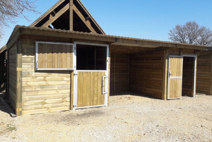 BOX-ECURIES - 1 PENTE - Tous nos produits | Eurofib